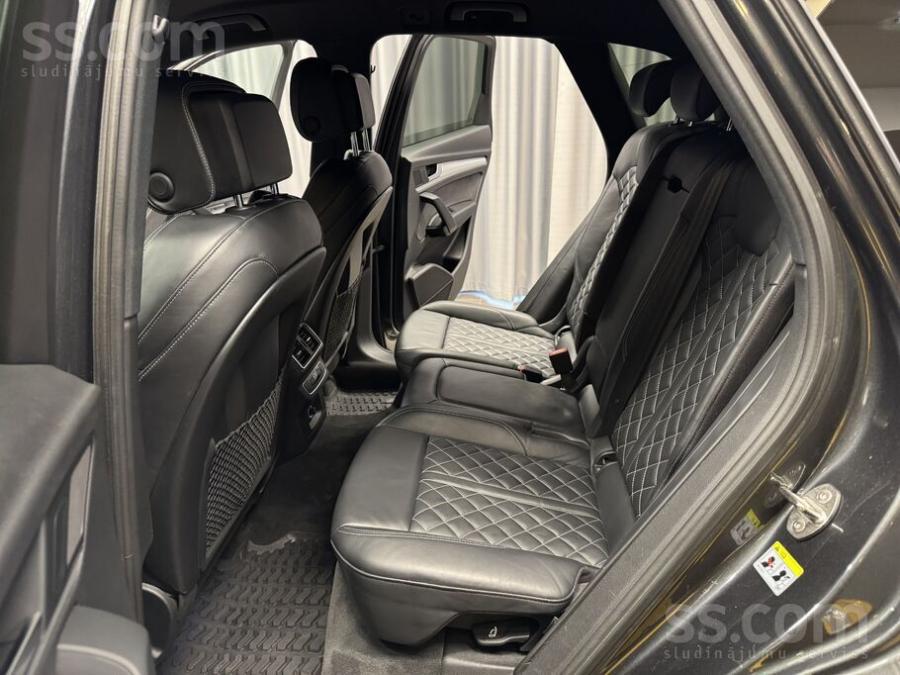 Grey Audi Q5 2018 in Riga, with an engine capacity of 2.00 L and mileage of 187 thousand km for 23990 €, photo 21 on AUTOMOTO.COM.LV