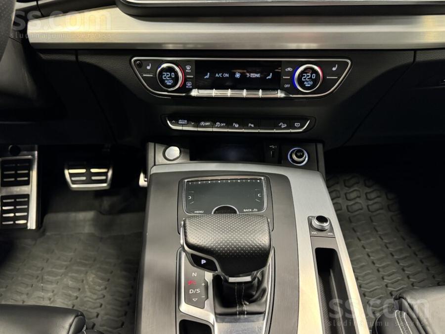 Grey Audi Q5 2018 in Riga, with an engine capacity of 2.00 L and mileage of 187 thousand km for 23990 €, photo 23 on AUTOMOTO.COM.LV