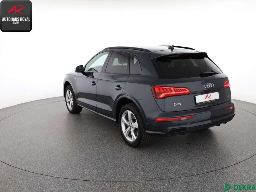 Grey Audi Q5 2018 in Kaunas, with an engine capacity of 2.00 L and mileage of 99 thousand km for 30516 €, photo 3 on AUTOMOTO.COM.LV