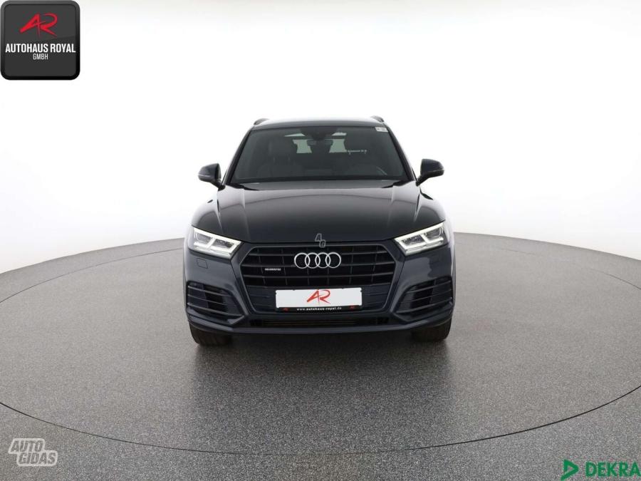 Grey Audi Q5 2018 in Kaunas, with an engine capacity of 2.00 L and mileage of 99 thousand km for 30516 €, photo 8 on AUTOMOTO.COM.LV