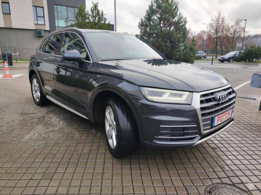 Grey Audi Q5 2018 in Vilnius, with an engine capacity of 1.98 L and mileage of 101 thousand km for 23200 €, photo 3 on AUTOMOTO.COM.LV