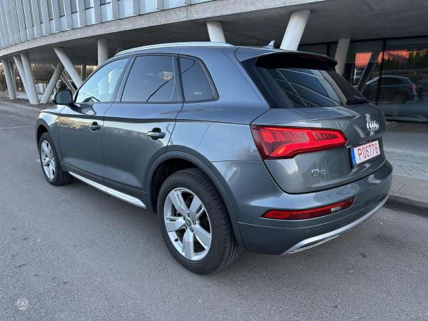 Grey Audi Q5 2018 in Vilnius, with an engine capacity of 1.98 L and mileage of 155 thousand km for 21500 €, photo 3 on AUTOMOTO.COM.LV