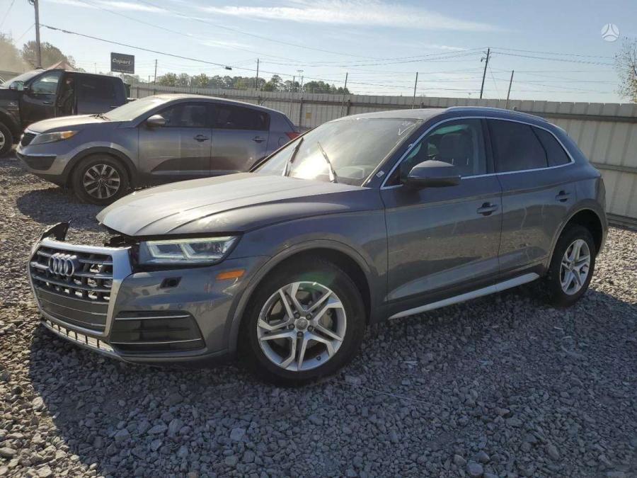 Grey Audi Q5 2018 in Klaipeda, with an engine capacity of 1.98 L and mileage of 60 thousand km for 8600 €, photo 1 on AUTOMOTO.COM.LV