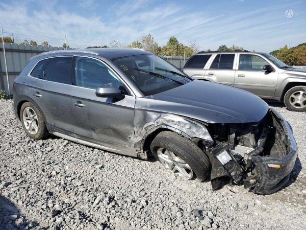 Grey Audi Q5 2018 in Klaipeda, with an engine capacity of 1.98 L and mileage of 60 thousand km for 8600 €, photo 3 on AUTOMOTO.COM.LV