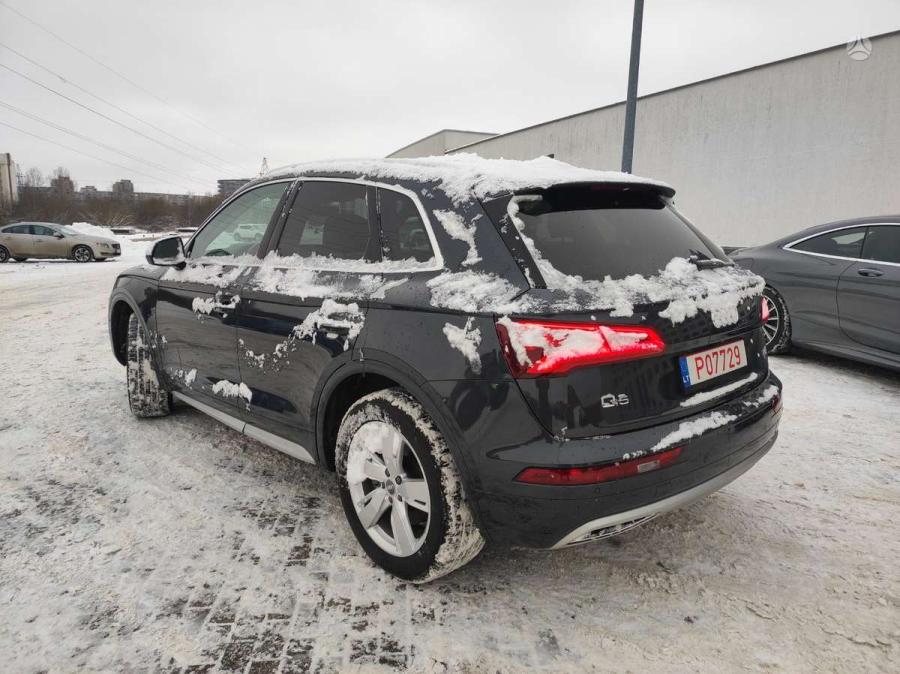 Pelēks Audi Q5 2018 Viļņa, ar dzinēja tilpumu 1.98 L un nobraukumu 101 tūkst. km par 24200 €, foto 7 vietnē AUTOMOTO.COM.LV