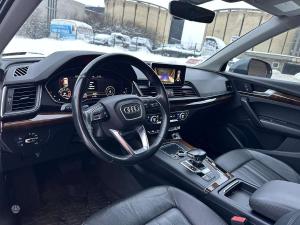 Grey Audi Q5 2018 in Vilnius, with an engine capacity of 1.98 L and mileage of 154 thousand km for 21200 €, photo 7 on AUTOMOTO.COM.LV