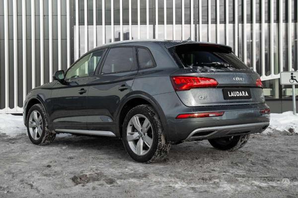 Grey Audi Q5 2018 in Vilnius, with an engine capacity of 1.98 L and mileage of 154 thousand km for 21800 €, photo 3 on AUTOMOTO.COM.LV