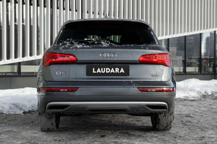Grey Audi Q5 2018 in Vilnius, with an engine capacity of 1.98 L and mileage of 154 thousand km for 21800 €, photo 4 on AUTOMOTO.COM.LV