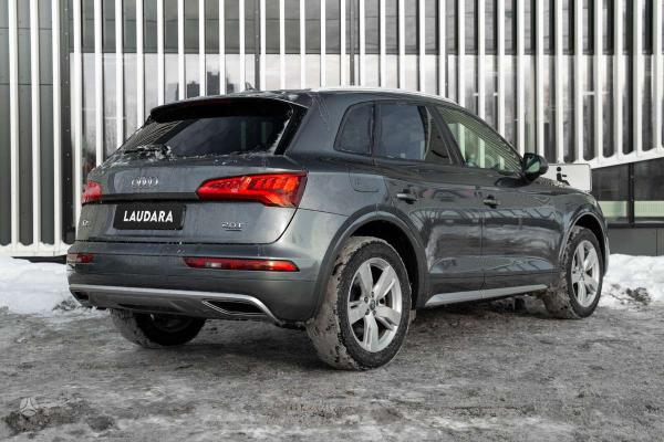 Grey Audi Q5 2018 in Vilnius, with an engine capacity of 1.98 L and mileage of 154 thousand km for 21800 €, photo 6 on AUTOMOTO.COM.LV