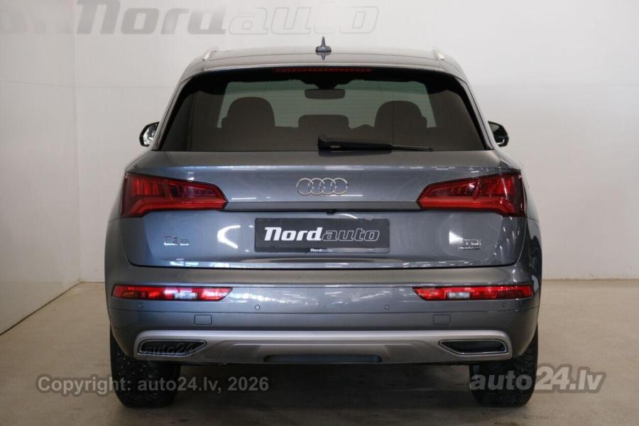 Grey Audi Q5 2018 in Tallinn, with an engine capacity of 2.00 L and mileage of 152 thousand km for 24900 €, photo 4 on AUTOMOTO.COM.LV