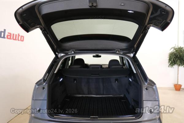 Grey Audi Q5 2018 in Tallinn, with an engine capacity of 2.00 L and mileage of 152 thousand km for 24900 €, photo 11 on AUTOMOTO.COM.LV