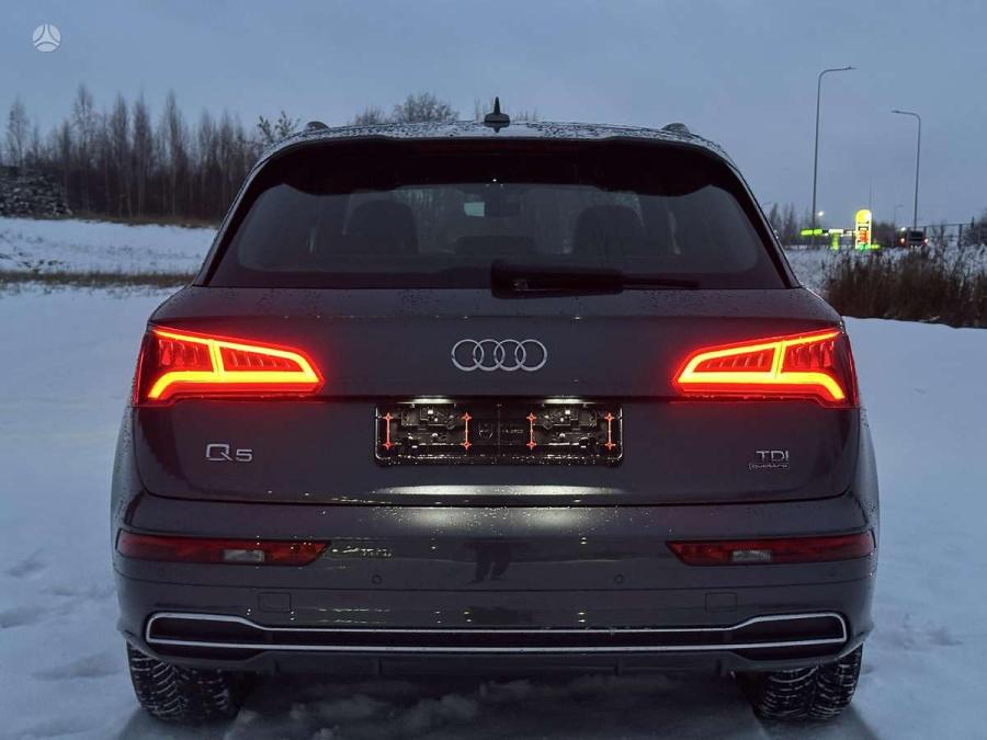 Grey Audi Q5 2018 in Utena, with an engine capacity of 1.97 L and mileage of 146 thousand km for 24700 €, photo 6 on AUTOMOTO.COM.LV