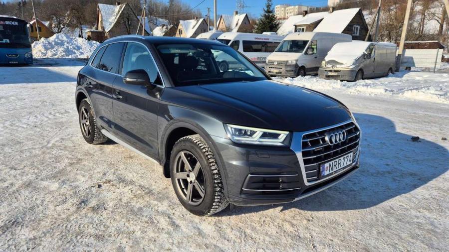 Grey Audi Q5 2018 in Jonava, with an engine capacity of 2.00 L and mileage of 210 thousand km for 19900 €, photo 1 on AUTOMOTO.COM.LV