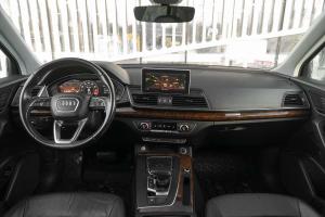 Pelēks Audi Q5 2018 Viļņa, ar dzinēja tilpumu 1.98 L un nobraukumu 155 tūkst. km par 21699 €, foto 12 vietnē AUTOMOTO.COM.LV