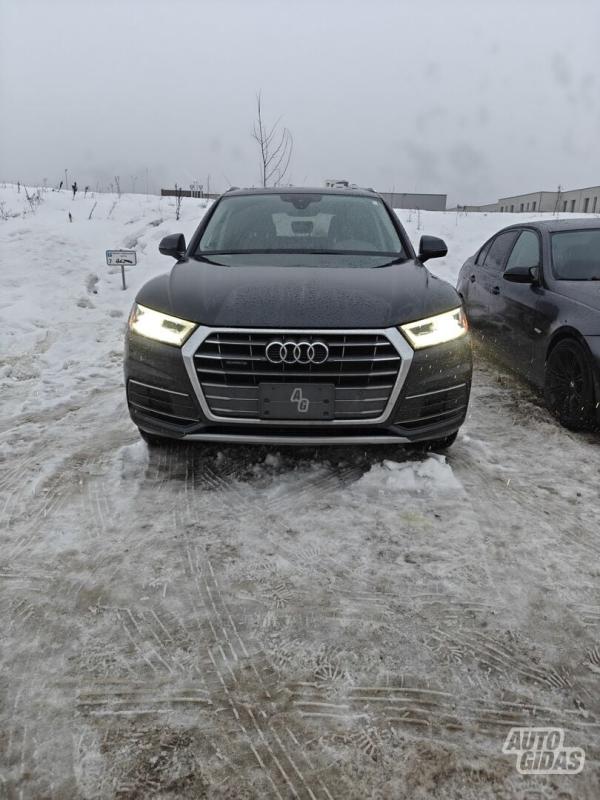 Pelēks Audi Q5 2018 Viļņa, ar dzinēja tilpumu 2.00 L un nobraukumu 280 tūkst. km par 13500 €, foto 1 vietnē AUTOMOTO.COM.LV