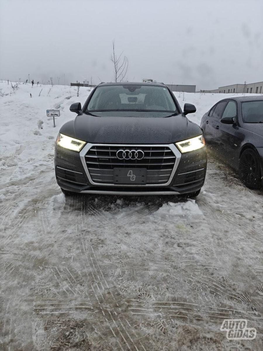 Grey Audi Q5 2018 in Vilnius, with an engine capacity of 2.00 L and mileage of 280 thousand km for 13500 €, photo 1 on AUTOMOTO.COM.LV