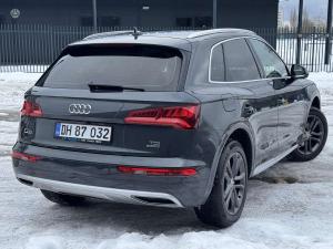 Grey Audi Q5 2018 in Jonava, with an engine capacity of 2.00 L and mileage of 204 thousand km for 20999 €, photo 8 on AUTOMOTO.COM.LV