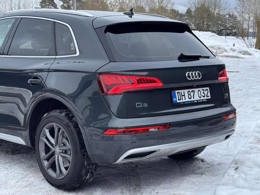 Grey Audi Q5 2018 in Jonava, with an engine capacity of 2.00 L and mileage of 204 thousand km for 20999 €, photo 16 on AUTOMOTO.COM.LV