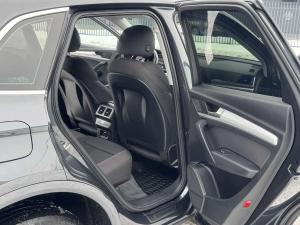 Grey Audi Q5 2018 in Jonava, with an engine capacity of 2.00 L and mileage of 204 thousand km for 20999 €, photo 20 on AUTOMOTO.COM.LV