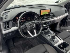 Grey Audi Q5 2018 in Jonava, with an engine capacity of 2.00 L and mileage of 204 thousand km for 20999 €, photo 33 on AUTOMOTO.COM.LV