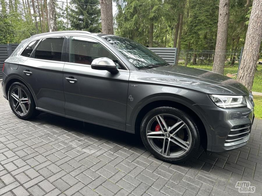 Grey Audi Q5 2018 in Vilnius, with an engine capacity of 3.00 L and mileage of 186 thousand km for 23500 €, photo 5 on AUTOMOTO.COM.LV