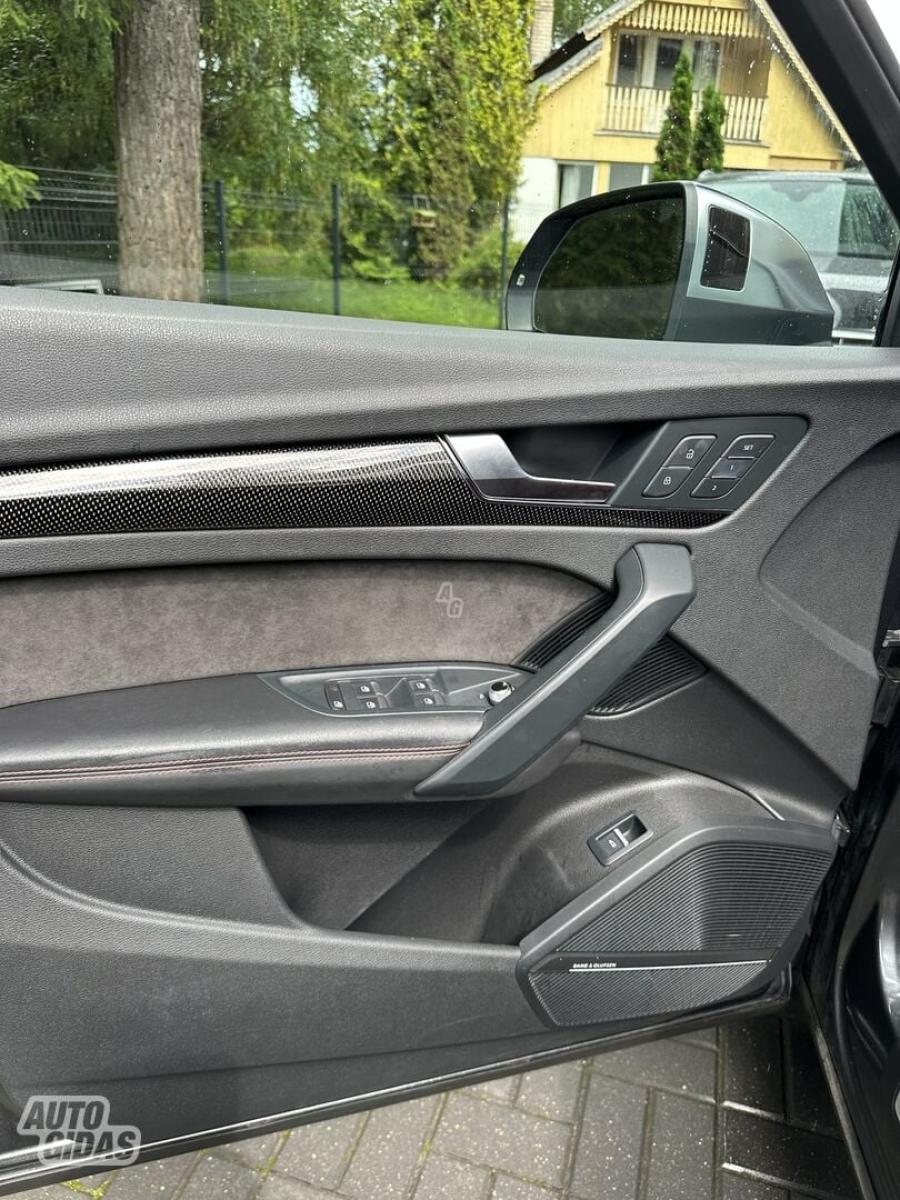 Grey Audi Q5 2018 in Vilnius, with an engine capacity of 3.00 L and mileage of 186 thousand km for 23500 €, photo 13 on AUTOMOTO.COM.LV