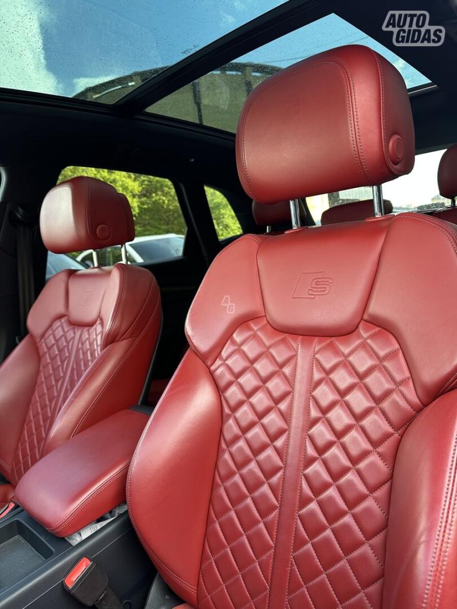 Grey Audi Q5 2018 in Vilnius, with an engine capacity of 3.00 L and mileage of 186 thousand km for 23500 €, photo 16 on AUTOMOTO.COM.LV