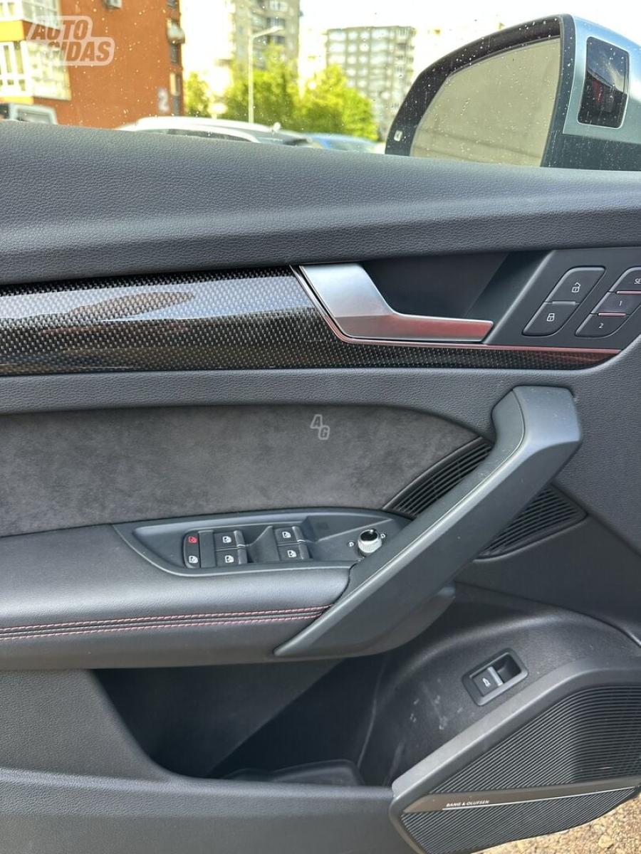 Grey Audi Q5 2018 in Vilnius, with an engine capacity of 3.00 L and mileage of 186 thousand km for 23500 €, photo 17 on AUTOMOTO.COM.LV