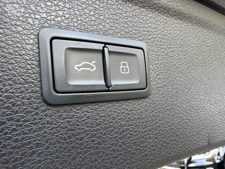 Grey Audi Q5 2018 in Vilnius, with an engine capacity of 3.00 L and mileage of 186 thousand km for 23500 €, photo 21 on AUTOMOTO.COM.LV