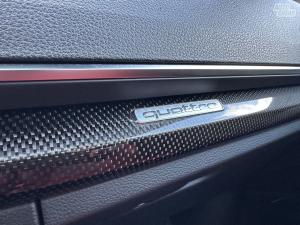 Grey Audi Q5 2018 in Vilnius, with an engine capacity of 3.00 L and mileage of 186 thousand km for 23500 €, photo 25 on AUTOMOTO.COM.LV