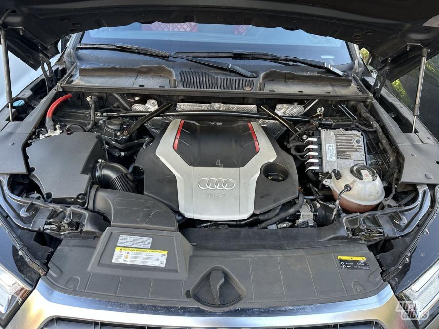 Grey Audi Q5 2018 in Vilnius, with an engine capacity of 3.00 L and mileage of 186 thousand km for 23500 €, photo 27 on AUTOMOTO.COM.LV