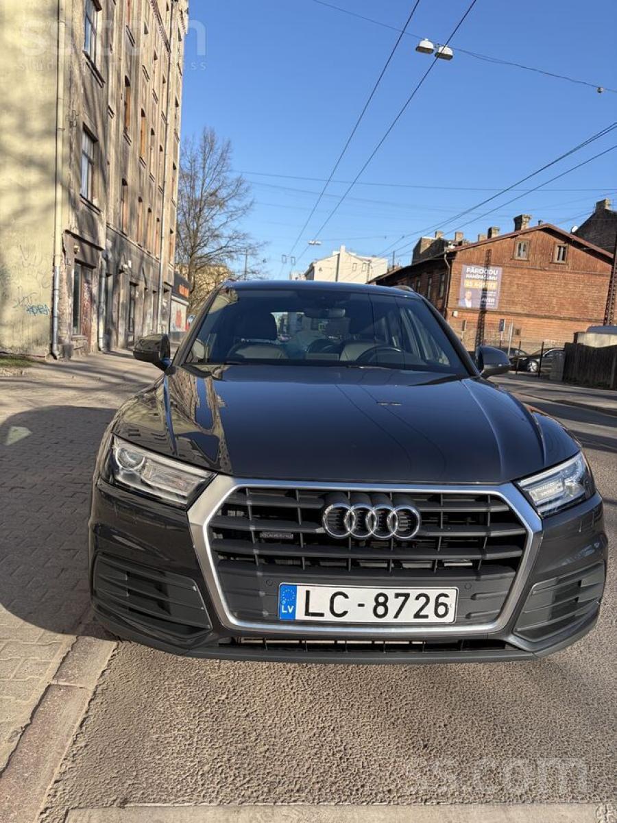 Grey Audi Q5 2018 in Riga, with an engine capacity of 2.00 L and mileage of 96 thousand km for 24000 €, photo 3 on AUTOMOTO.COM.LV