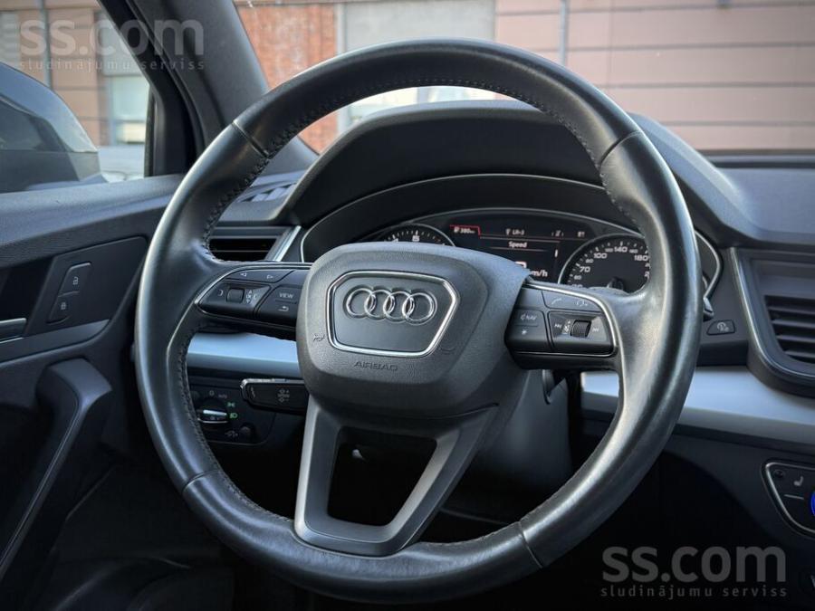 Grey Audi Q5 2018 in Riga, with an engine capacity of 2.00 L and mileage of 96 thousand km for 19500 €, photo 17 on AUTOMOTO.COM.LV