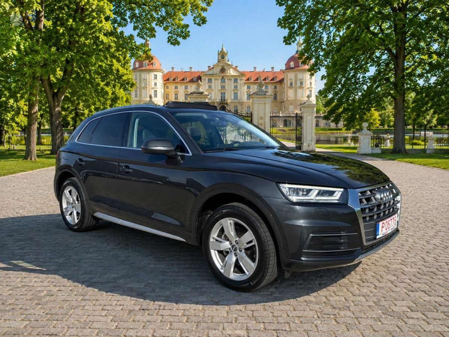 Grey Audi Q5 2018 in Vilnius, with an engine capacity of 1.98 L and mileage of 270 thousand km for 16650 €, photo 1 on AUTOMOTO.COM.LV