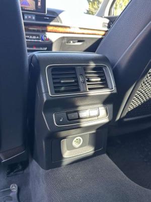 Grey Audi Q5 2018 in Vilnius, with an engine capacity of 1.98 L and mileage of 270 thousand km for 16650 €, photo 10 on AUTOMOTO.COM.LV
