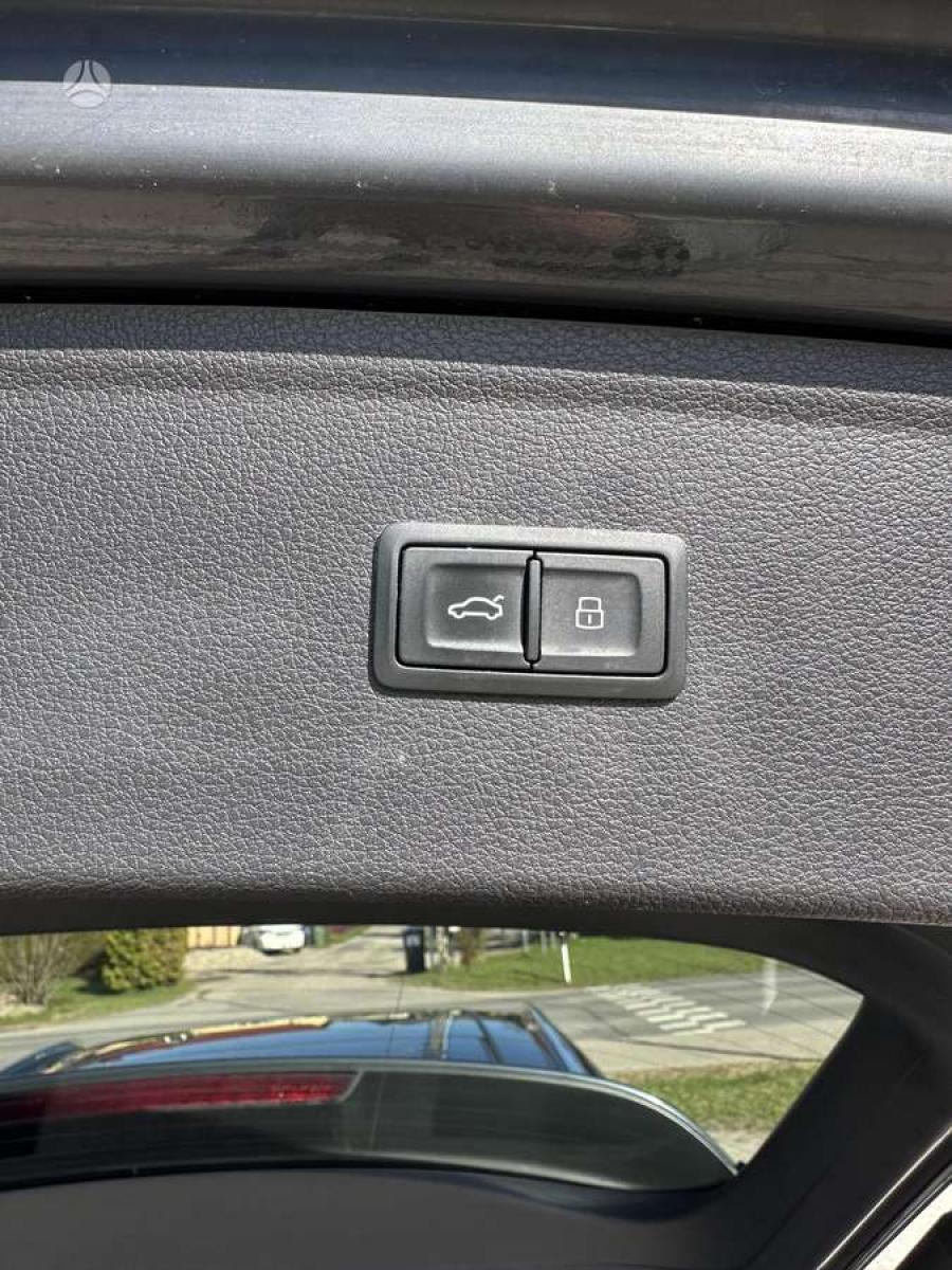 Grey Audi Q5 2018 in Vilnius, with an engine capacity of 1.98 L and mileage of 270 thousand km for 16650 €, photo 11 on AUTOMOTO.COM.LV