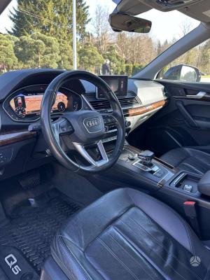 Grey Audi Q5 2018 in Vilnius, with an engine capacity of 1.98 L and mileage of 270 thousand km for 16650 €, photo 13 on AUTOMOTO.COM.LV