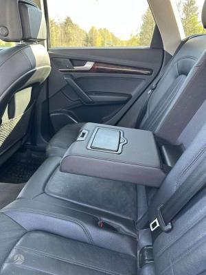 Grey Audi Q5 2018 in Vilnius, with an engine capacity of 1.98 L and mileage of 270 thousand km for 16650 €, photo 17 on AUTOMOTO.COM.LV