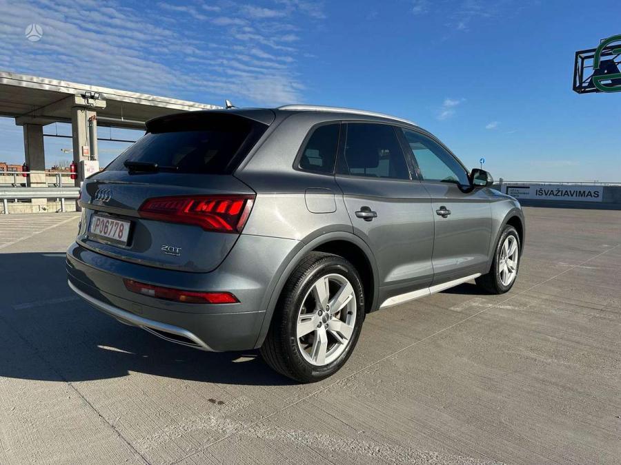Grey Audi Q5 2018 in Vilnius, with an engine capacity of 1.98 L and mileage of 155 thousand km for 19990 €, photo 7 on AUTOMOTO.COM.LV