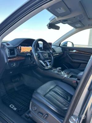 Grey Audi Q5 2018 in Vilnius, with an engine capacity of 1.98 L and mileage of 155 thousand km for 19990 €, photo 13 on AUTOMOTO.COM.LV