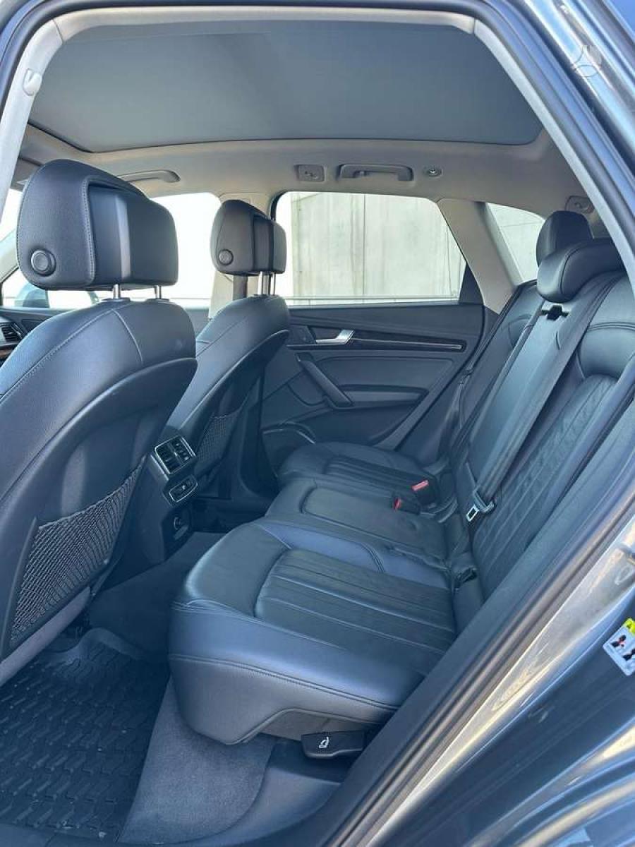 Grey Audi Q5 2018 in Vilnius, with an engine capacity of 1.98 L and mileage of 155 thousand km for 19990 €, photo 16 on AUTOMOTO.COM.LV