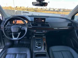 Grey Audi Q5 2018 in Vilnius, with an engine capacity of 1.98 L and mileage of 155 thousand km for 19990 €, photo 20 on AUTOMOTO.COM.LV