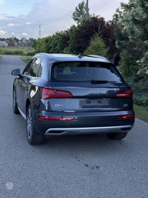 Pelēks Audi Q5 2018 Šalčininkai, ar dzinēja tilpumu 2.00 L un nobraukumu 188 tūkst. km par 12950 €, foto 7 vietnē AUTOMOTO.COM.LV