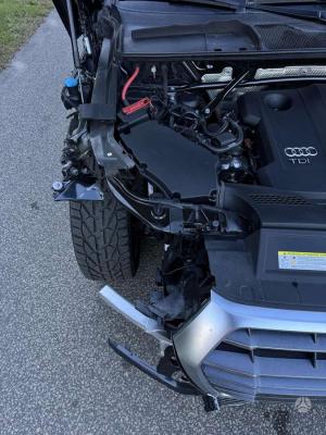 Pelēks Audi Q5 2018 Šalčininkai, ar dzinēja tilpumu 2.00 L un nobraukumu 188 tūkst. km par 12950 €, foto 40 vietnē AUTOMOTO.COM.LV