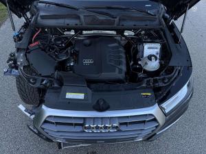 Pelēks Audi Q5 2018 Šalčininkai, ar dzinēja tilpumu 2.00 L un nobraukumu 188 tūkst. km par 12950 €, foto 41 vietnē AUTOMOTO.COM.LV