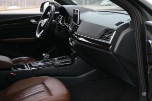 Grey Audi Q5 2018 in Kretinga, with an engine capacity of 1.98 L and mileage of 97 thousand km for 21999 €, photo 28 on AUTOMOTO.COM.LV