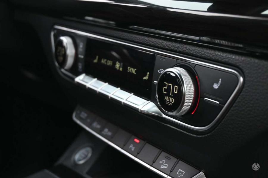 Grey Audi Q5 2018 in Kretinga, with an engine capacity of 1.98 L and mileage of 97 thousand km for 21999 €, photo 29 on AUTOMOTO.COM.LV
