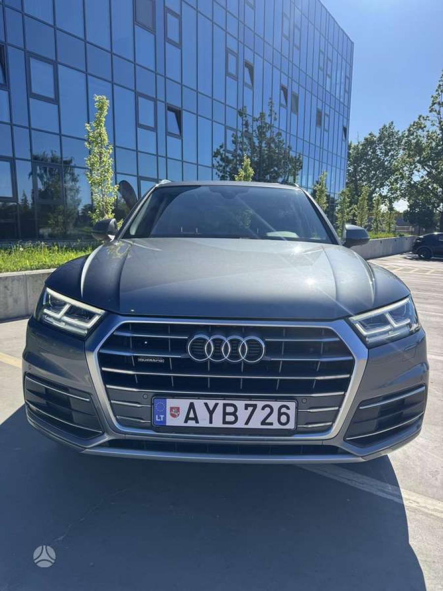 Grey Audi Q5 2018 in Panevezys, with an engine capacity of 1.98 L and mileage of 94 thousand km for 19900 €, photo 3 on AUTOMOTO.COM.LV
