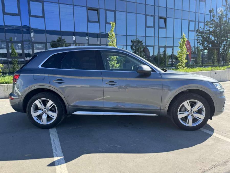 Grey Audi Q5 2018 in Panevezys, with an engine capacity of 1.98 L and mileage of 94 thousand km for 19900 €, photo 6 on AUTOMOTO.COM.LV