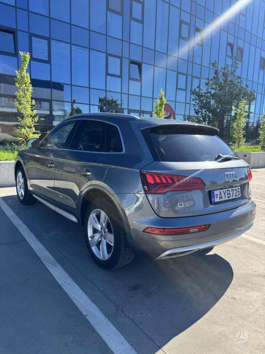 Grey Audi Q5 2018 in Panevezys, with an engine capacity of 1.98 L and mileage of 94 thousand km for 19900 €, photo 7 on AUTOMOTO.COM.LV